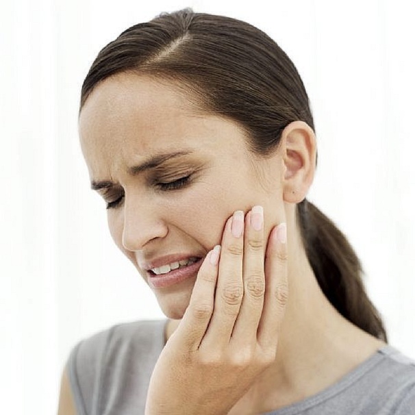 Nerve Damage Symptoms Experienced from a Tooth | Intelligent Dental